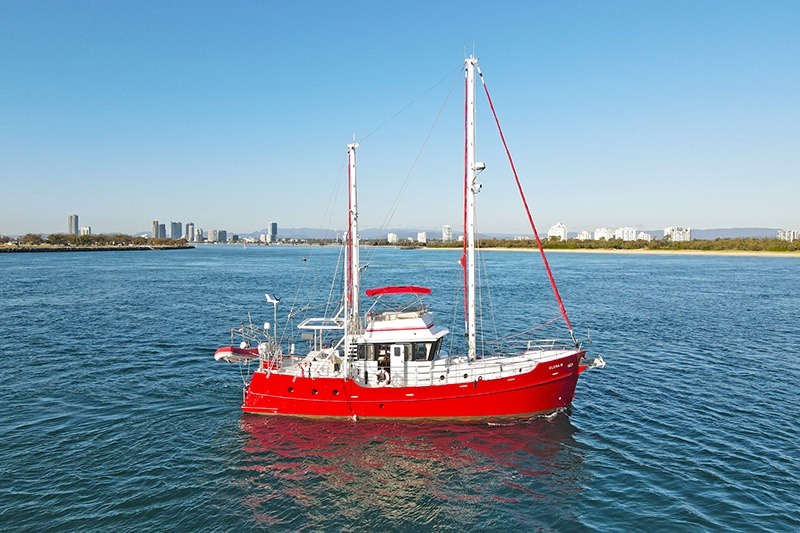 Diesel Duck 46+2 – Anchorline